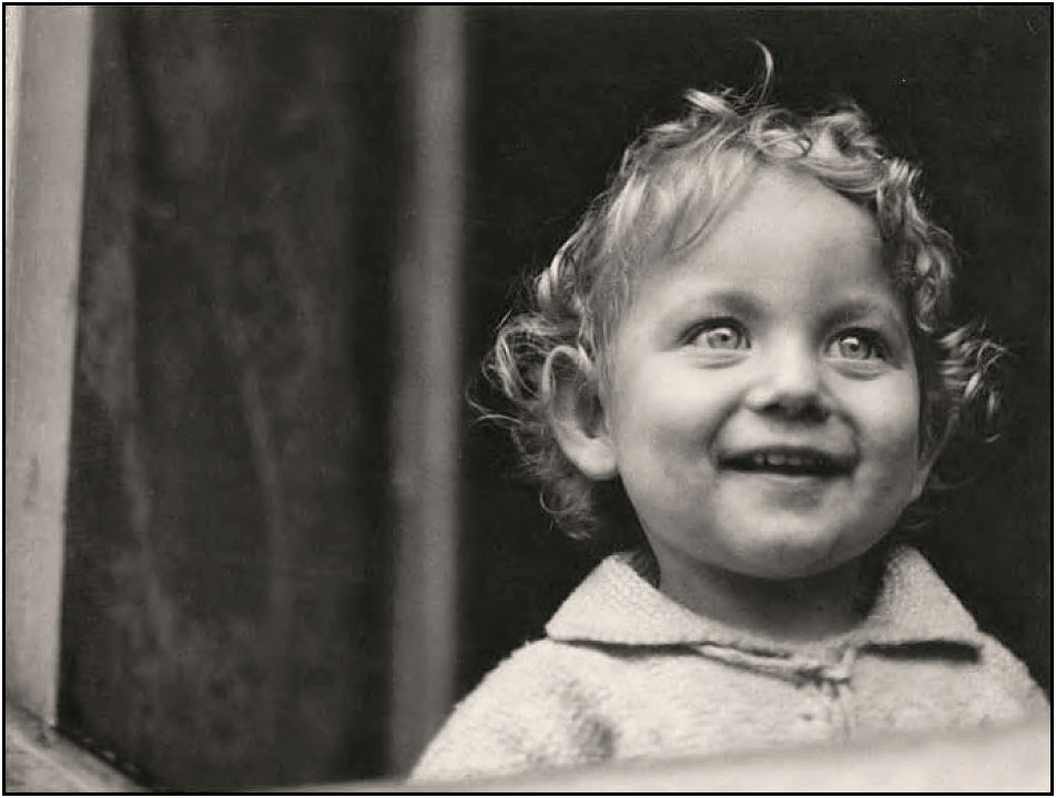 Η Φωτογραφία: Aenne Biermann