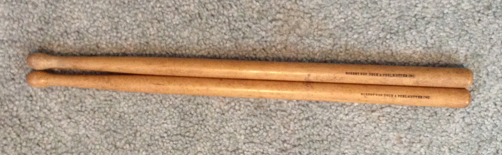 drumlove: Big. Really BIG: Vintage drum sticks