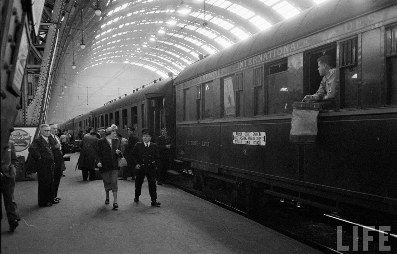 Horror on the Orient Express: Interesting photos of Train Stations, and ...