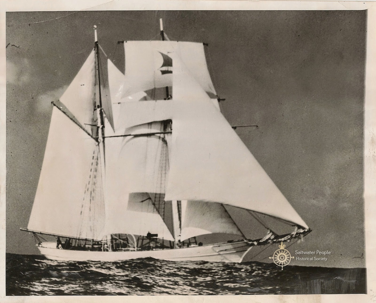 Saltwater People Log: 40,000-mile ROMANCE LOGGED ON BRIGANTINE YANKEE 1953