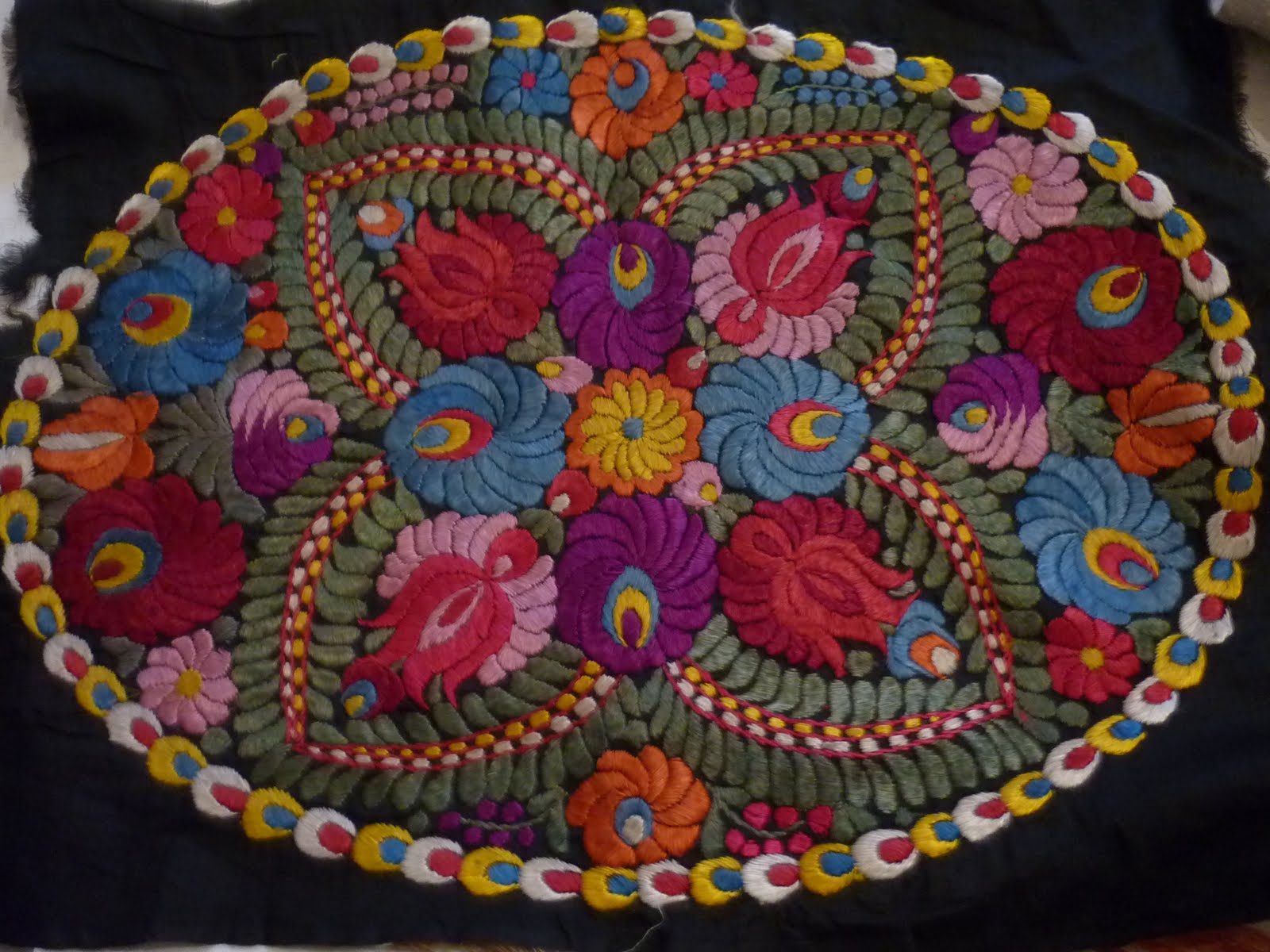 parna vintage linen and hemp: Matyo embroidery