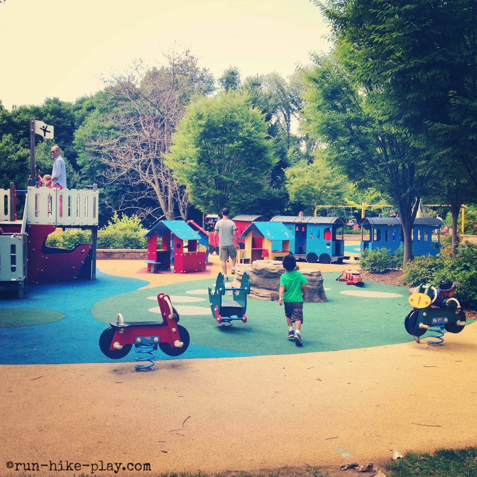 Run-Hike-Play: Smith Memorial Playground & Playhouse