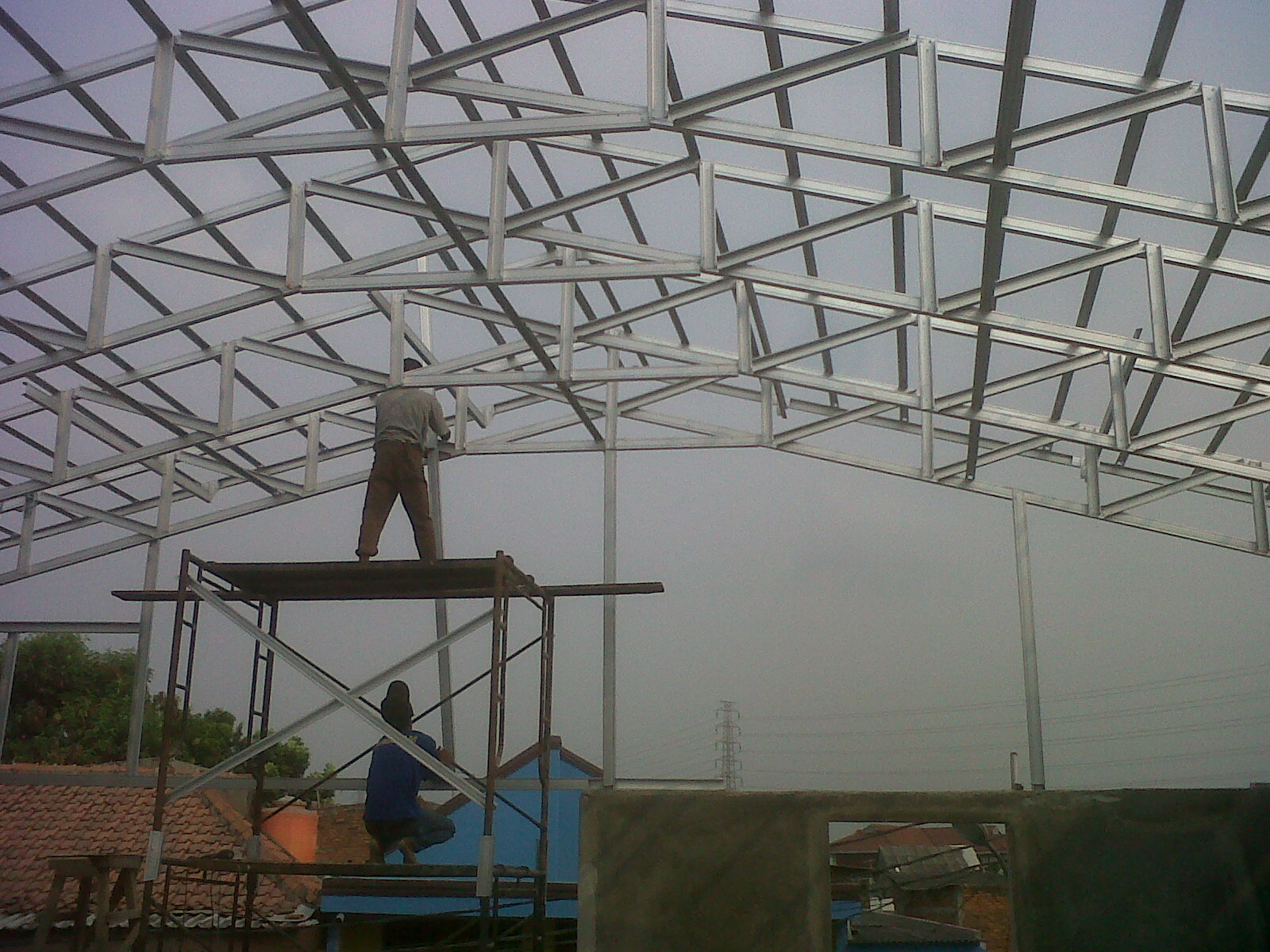 RANGKA ATAP BAJA RINGAN ~ CANOPY DAN RANGKA ATAP