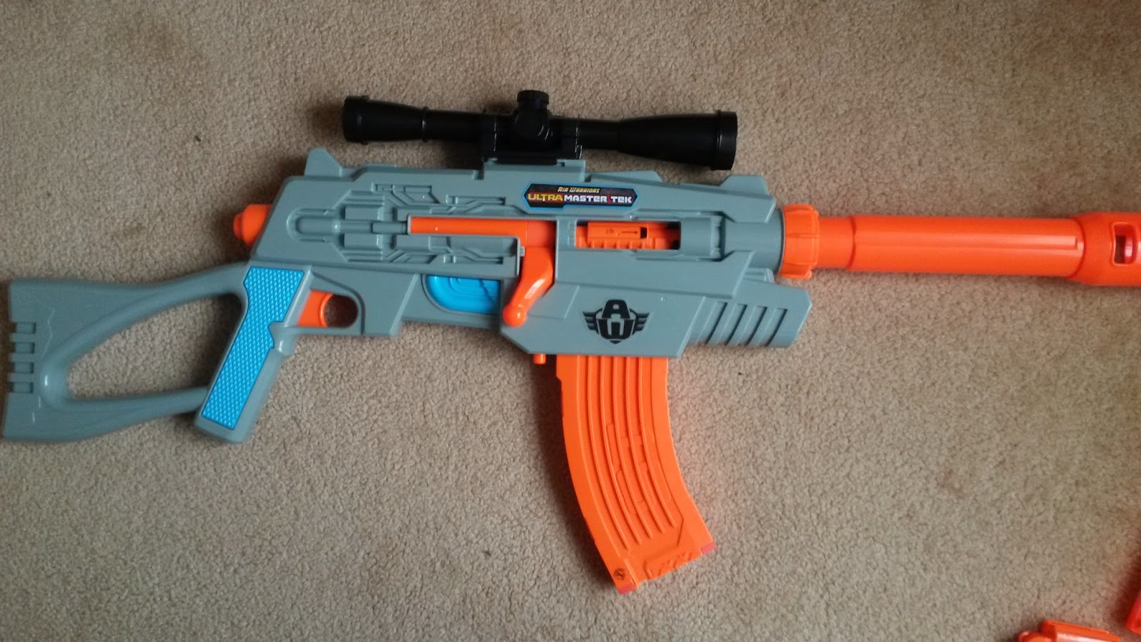 Outback Nerf: Review: Buzz Bee Ultra Master Tek/Snipe (15m Aus) + Internals
