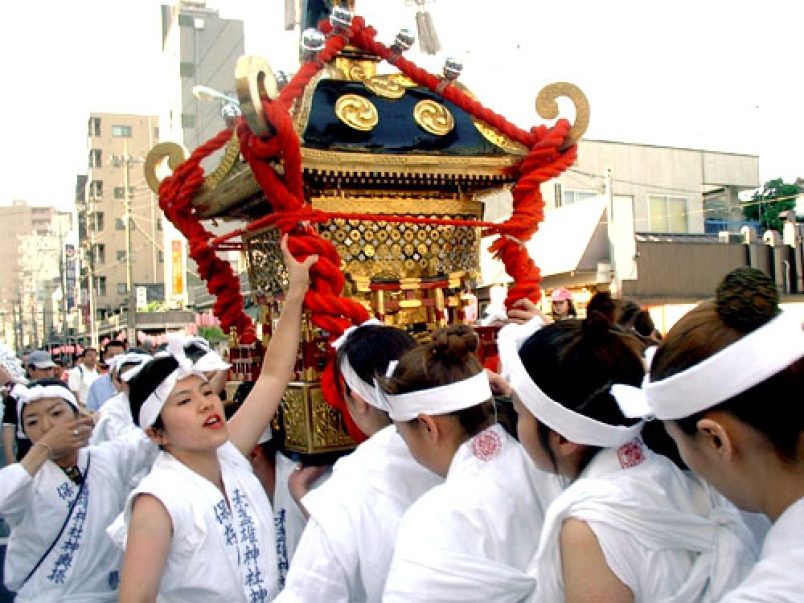 1R50: Japanese Mikoshi Parade