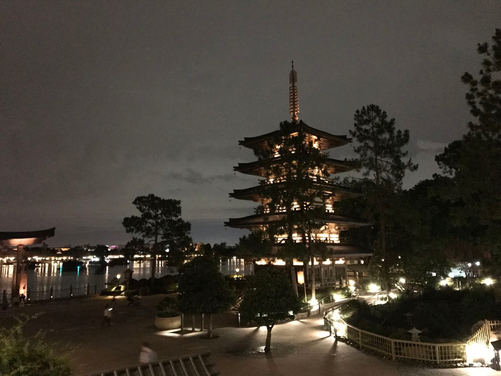 Travelscore Magazine: Disney's Epcot Tokyo Dining by Night