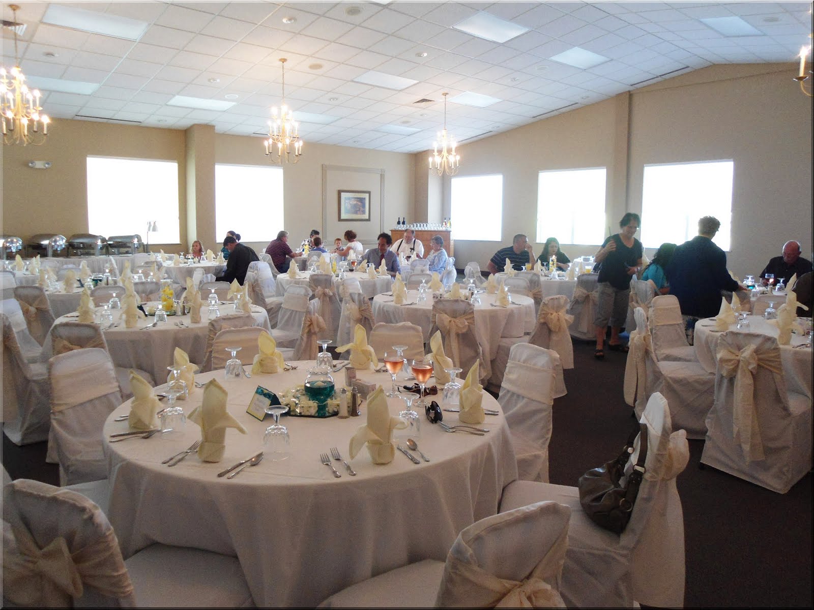 Really Reasonable Ribbon Blog: Decorate your Wedding With Pretty Ribbons!