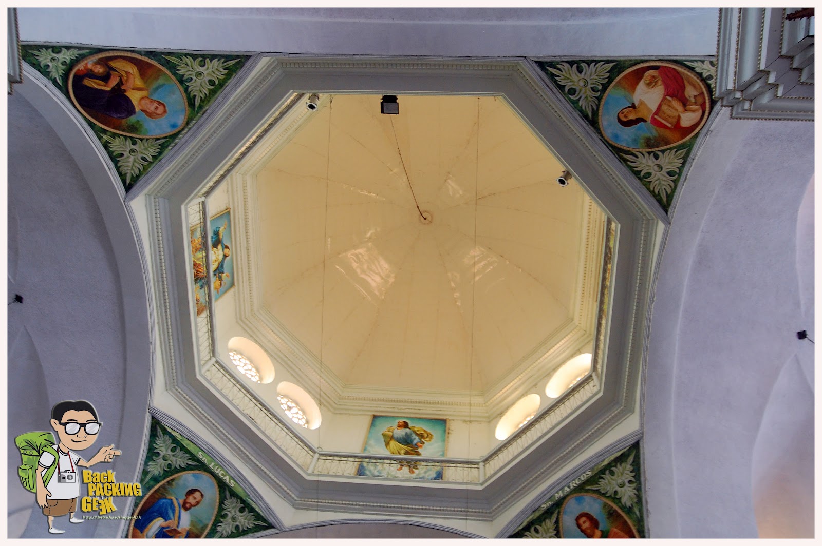 The Backpacking Geek: Pre-Holy Week Visita Iglesia: Molo Church