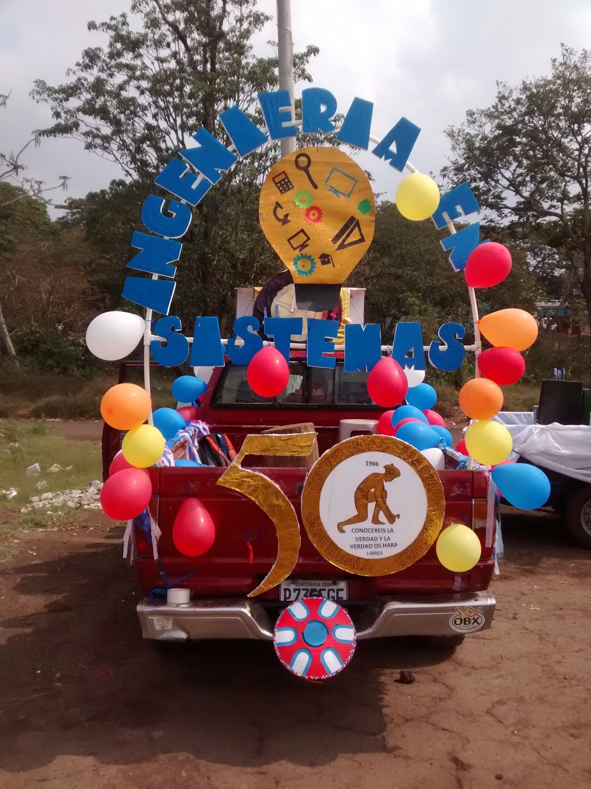 .: FOTOS TRADICIONAL DESFILE DE CARROZAS 17 ABRIL 2016