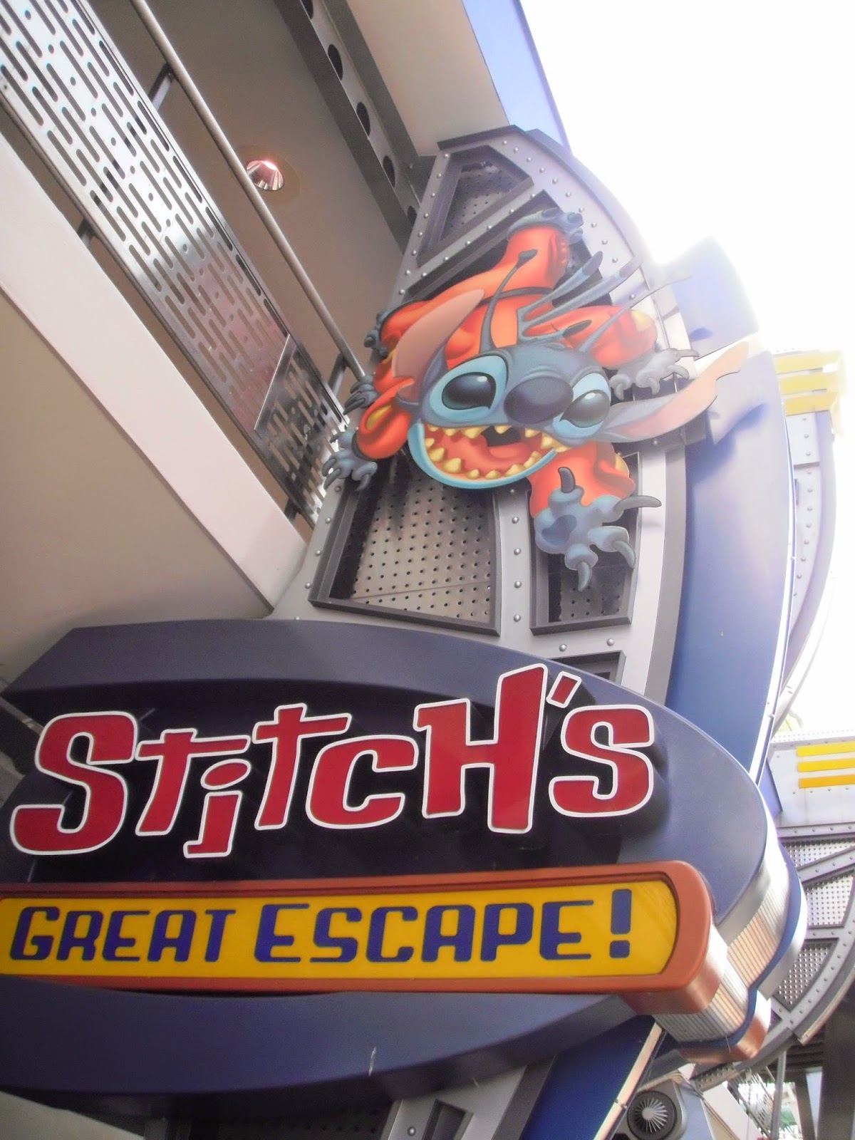 Miquelli's Amerikablog: Themepark attractie: Stitch's Great Escape ...