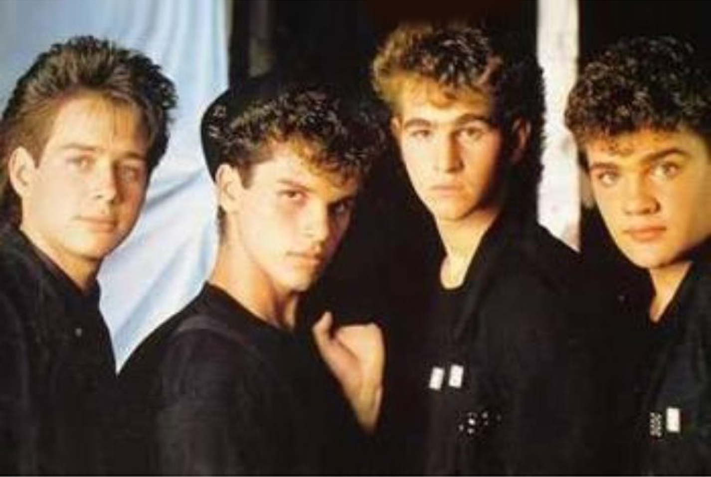 Leo OnLine.: Grupo Dominó