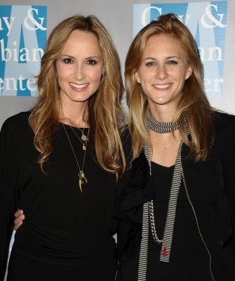 Country Artist Chely Wright Marries Girlfriend - Online News Paper