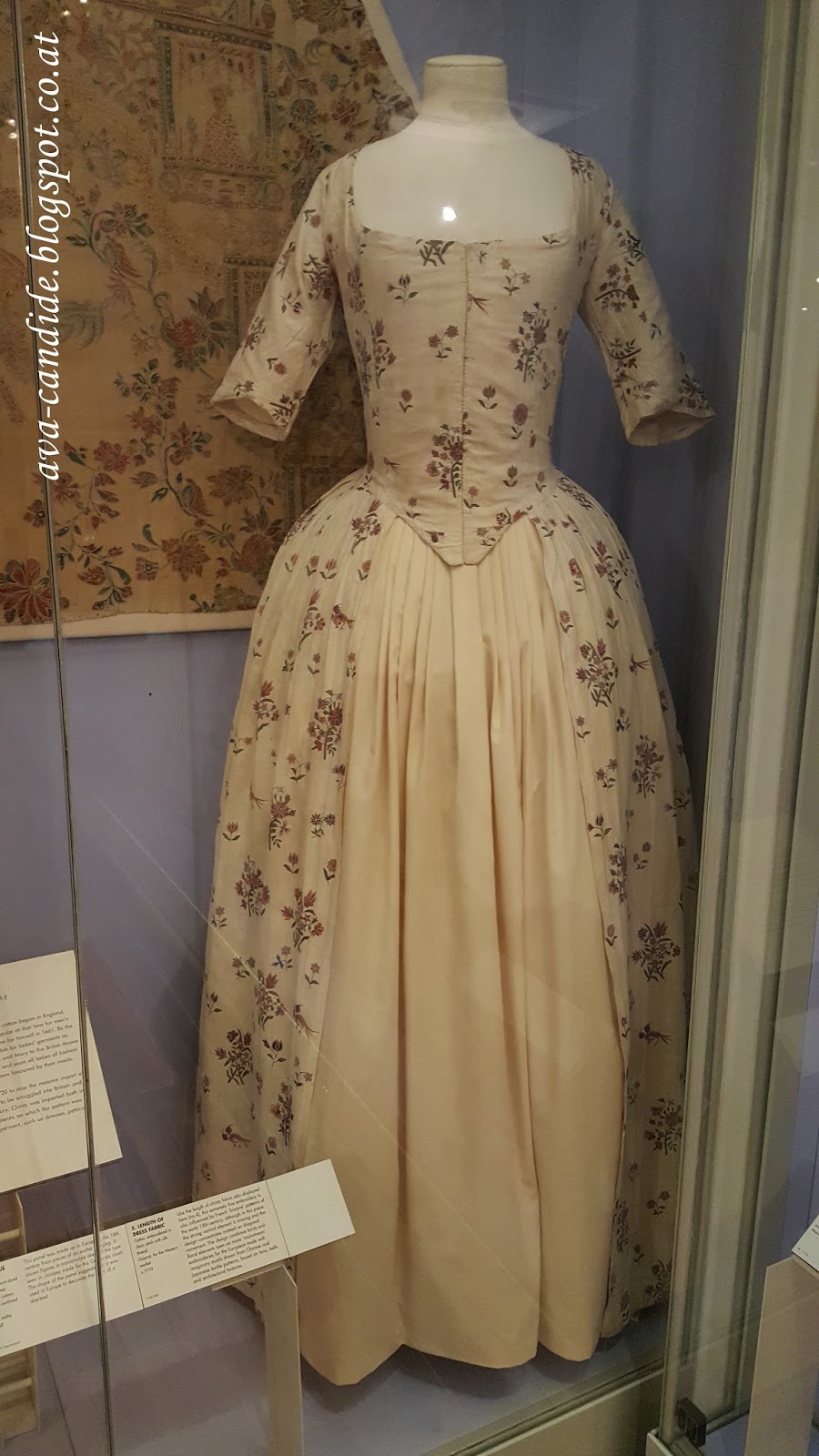 AvA Candide: (More) Costumes from the V&A Museum