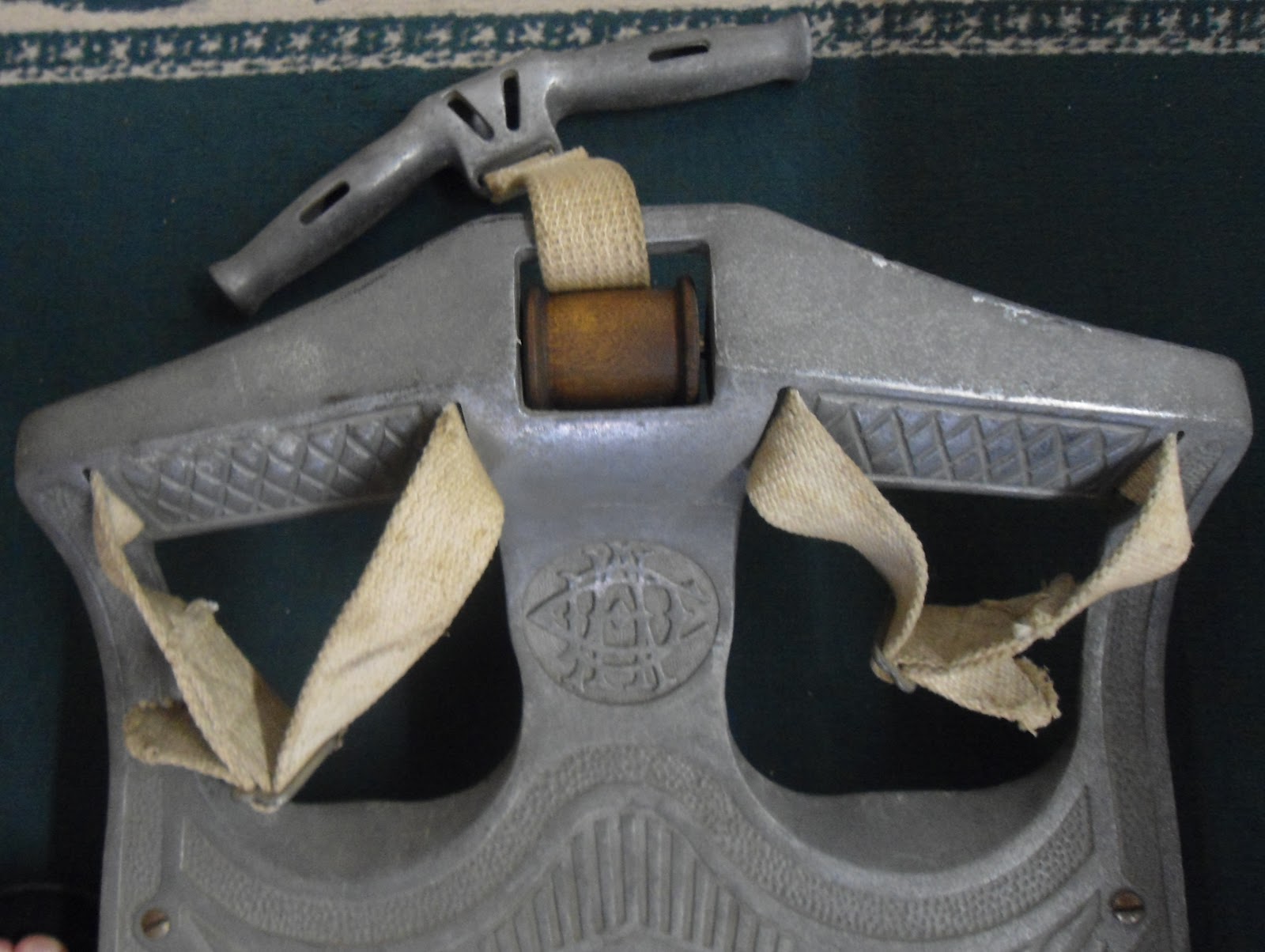 Phoebes Hidden Treasures ~ Antiques and Collectibles Blog: Antique Vig ...