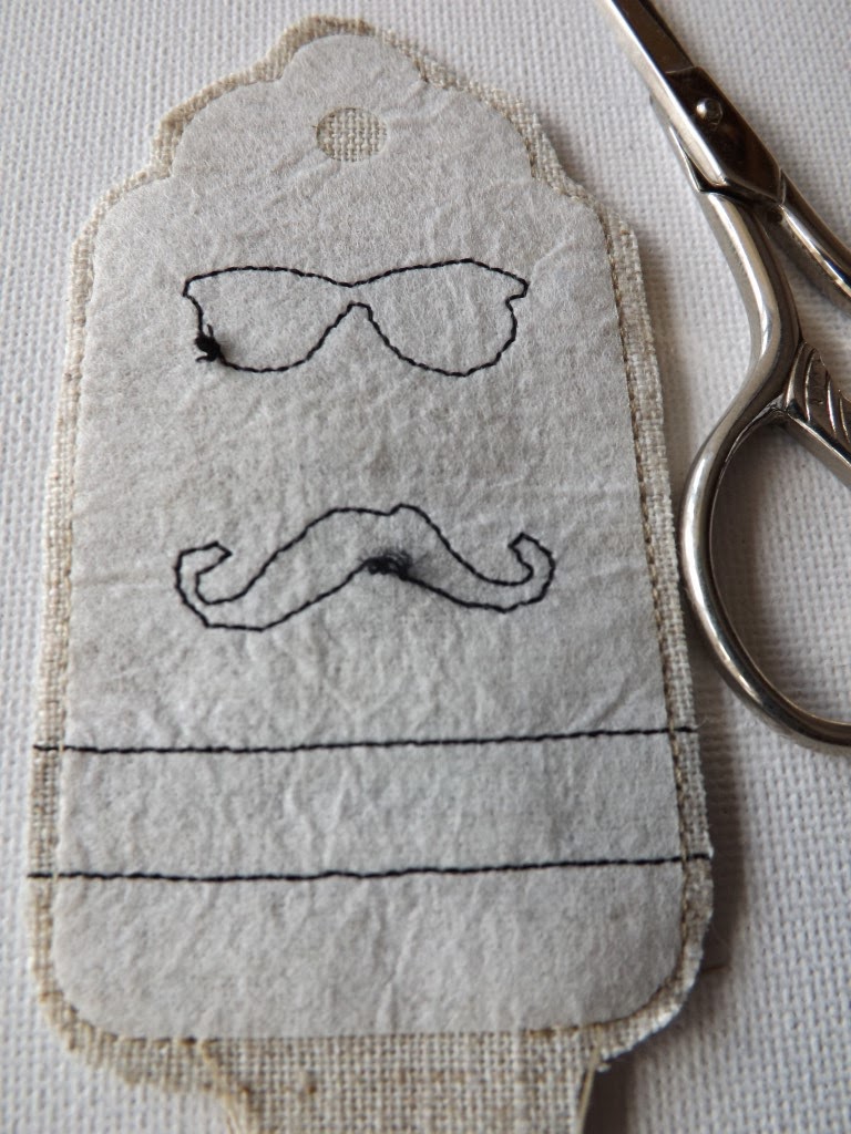 SewforSoul: Appliqued Fabric Tag Tutorial