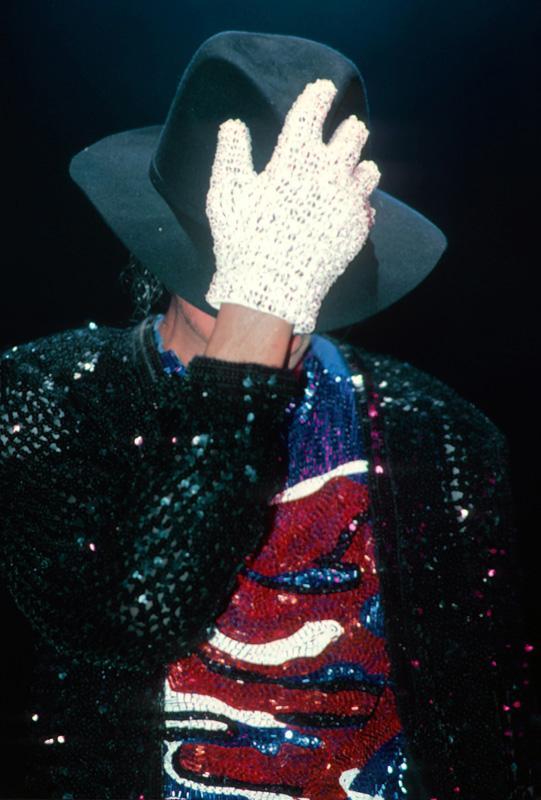 MJJ Photo Gallery: Michael Jackson - Victory Tour (The Jackson Tour)