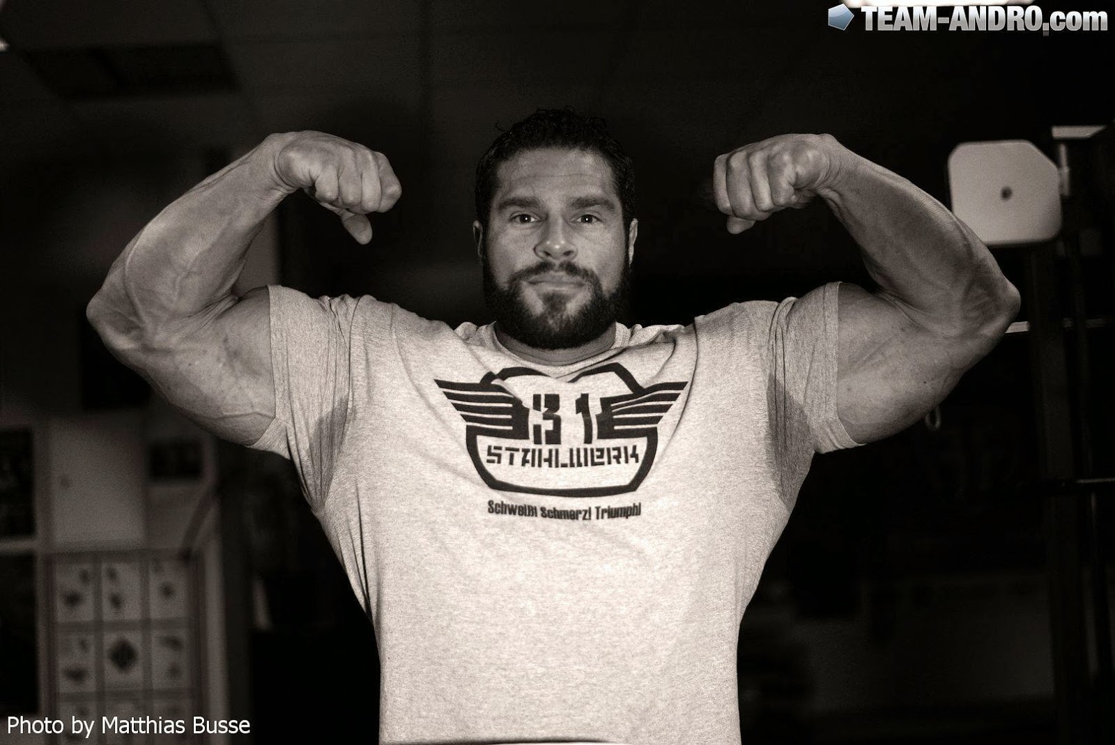 Muscle Lover: German bodybuilder David Hoffmann