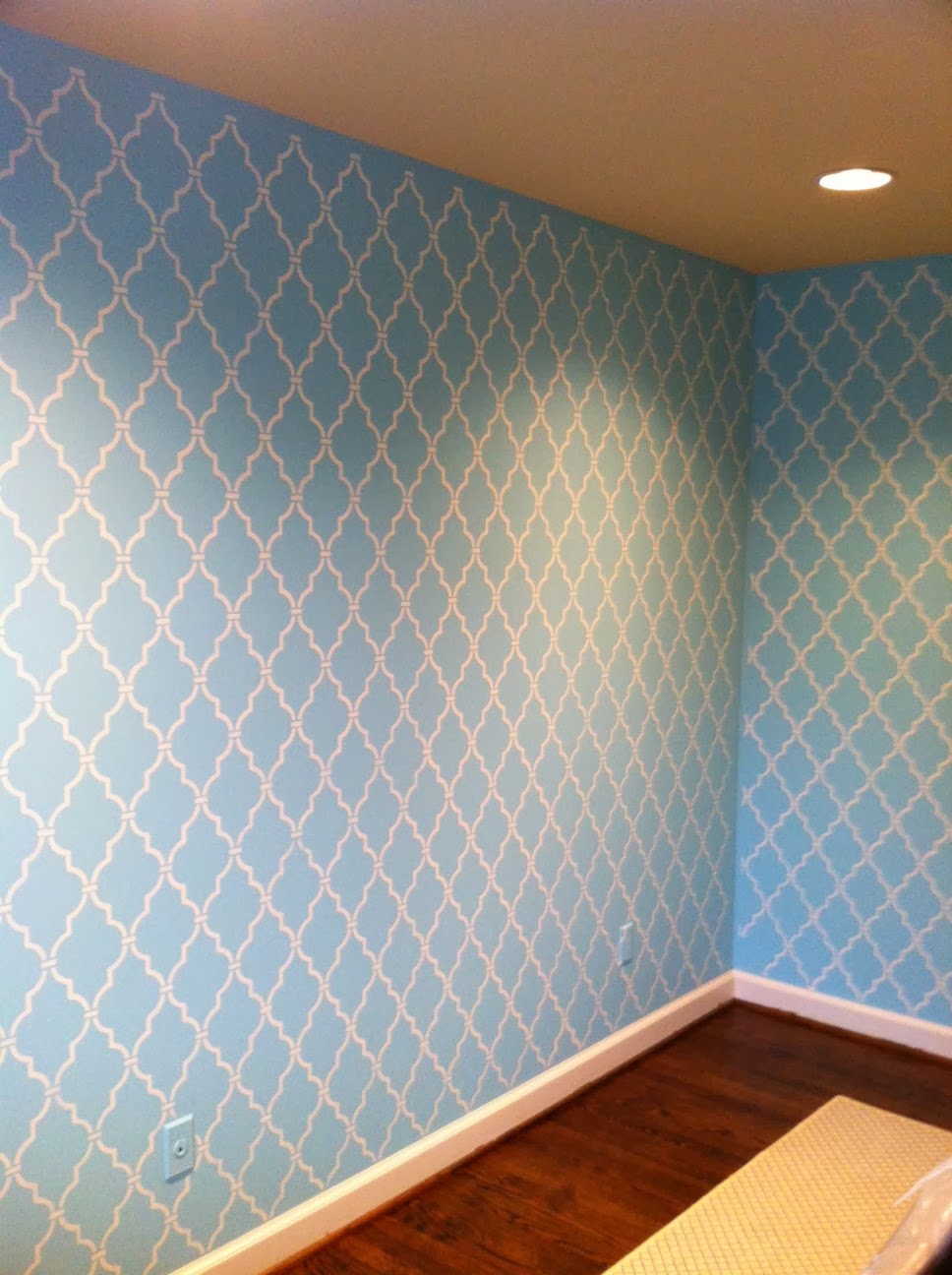 kcfauxdesign.com: Tifanny Blue room with Trellis Stencil