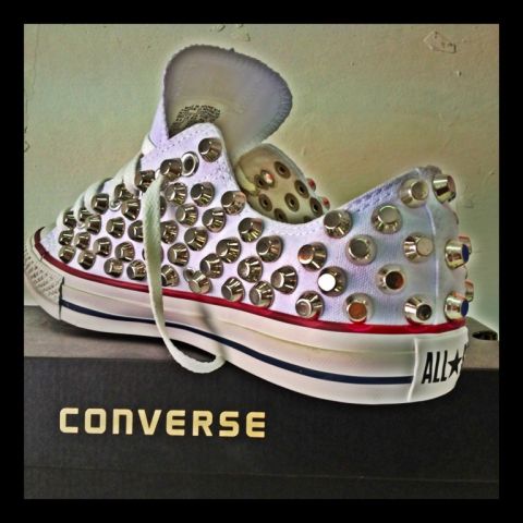 I love shopping - Studded converse mania