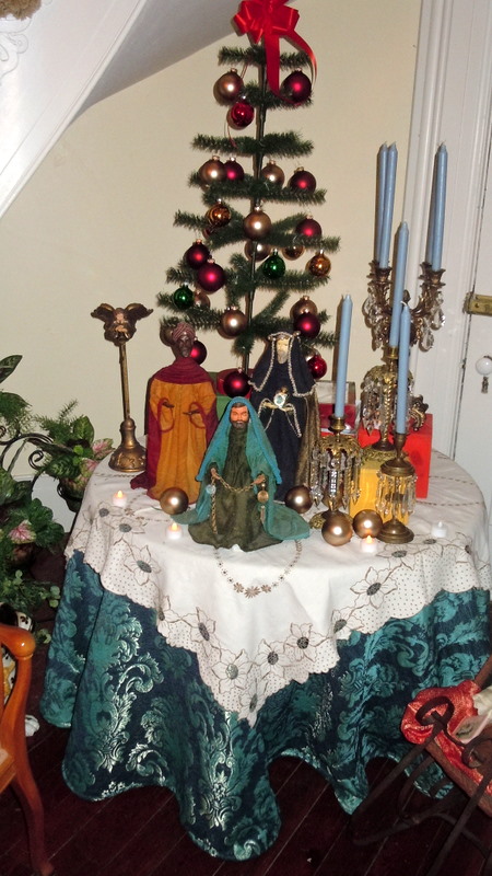 My Old Historic House: The Christmas Feather Tree