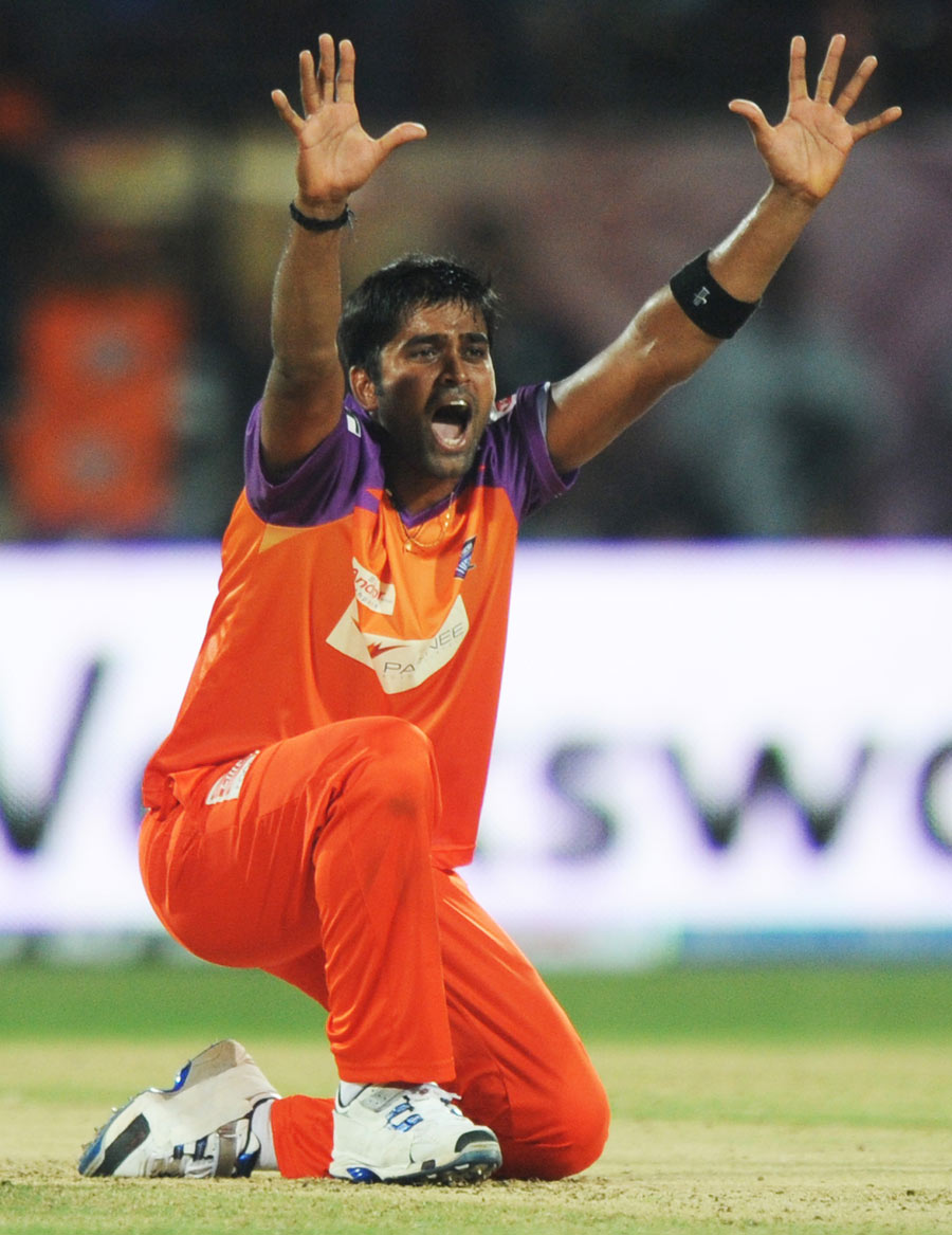 09/04/2011 IPL 4 3rd Match Kochi Tuskers vs Royal Challengers Bangalore ...