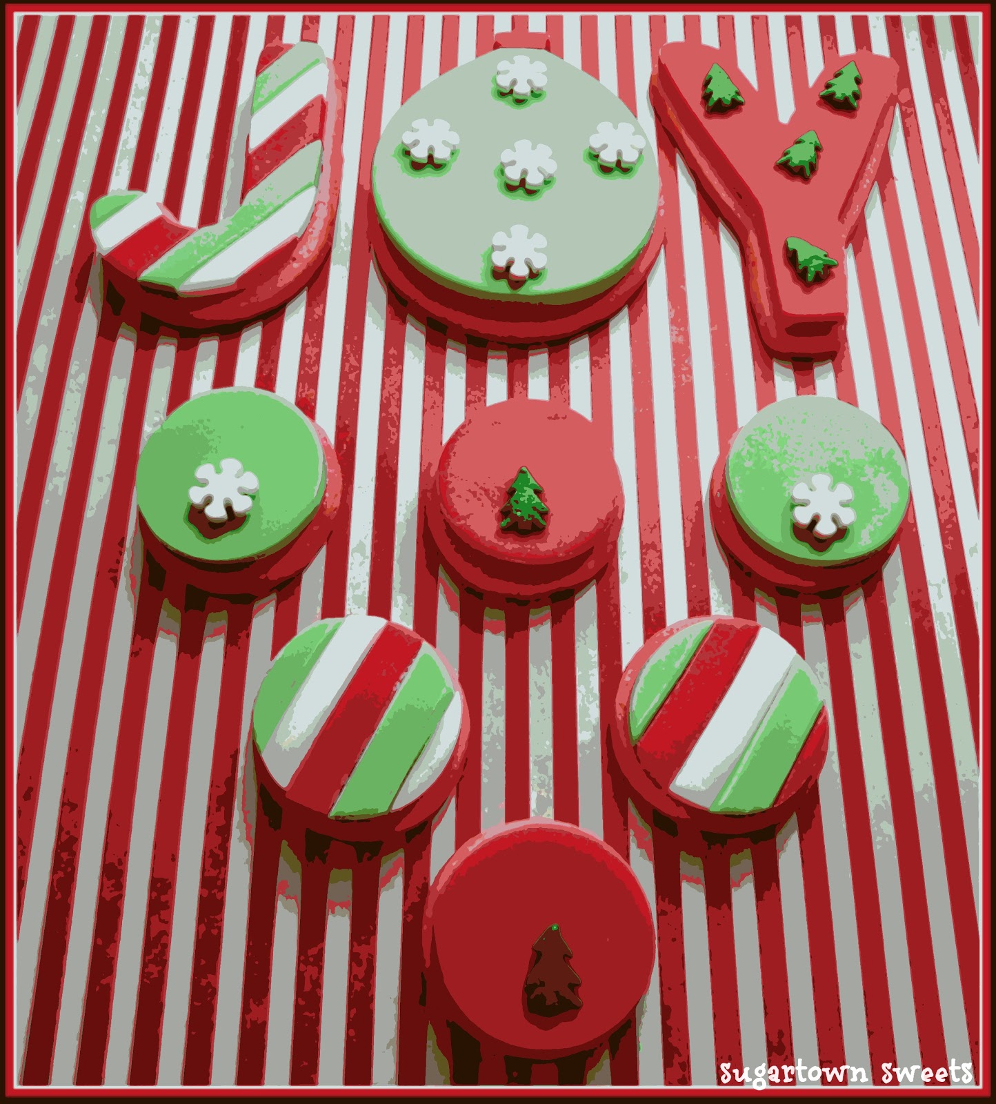 Sugartown Sweets: Merry Christmas Cookies..It's the Spirit of the Season!