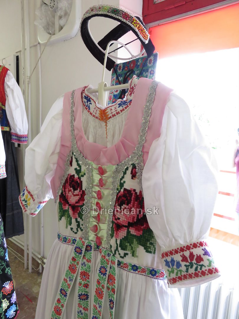 FolkCostume&Embroidery: Overview of the costumes of the Lemkos / Rusyns ...