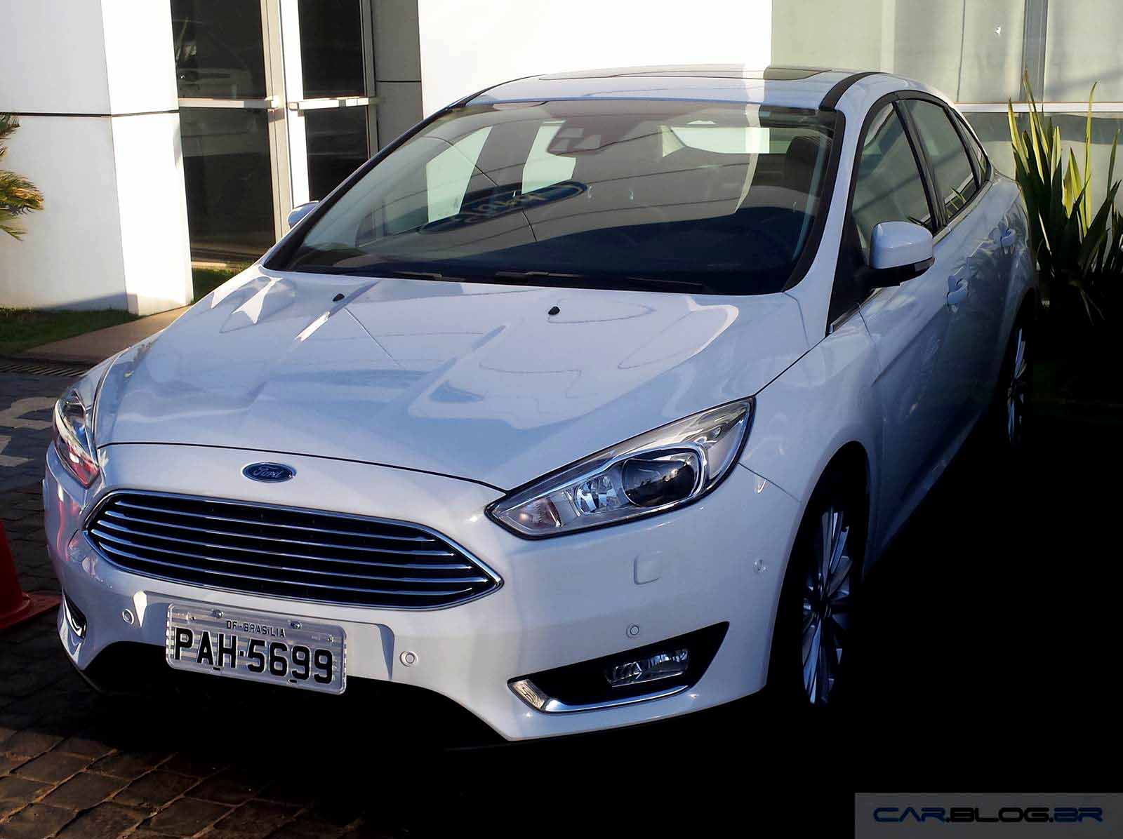 Novo Focus 2016 Fastback Titanium Plus - vídeo e detalhes