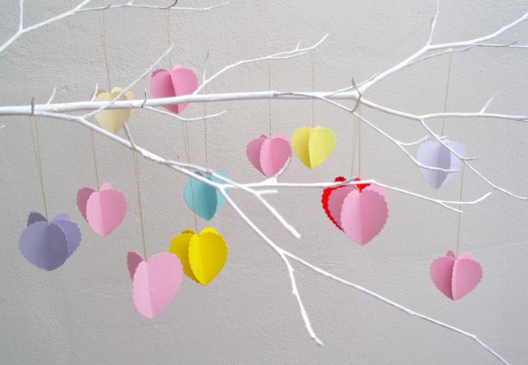 Handmade Paper-Heaven: Inimi roz din hartie / Hanging pink paper hearts