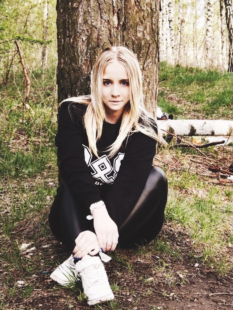 Aryan Voice - The Voice Of The White Warrior!: Beautiful Aryan Girl