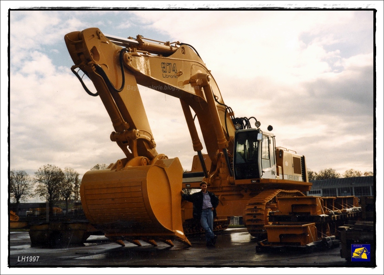 Bagger Galerie Construction Machines: Liebherr R992 / R974 /R996 ...