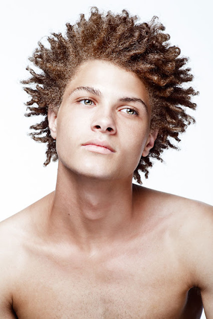 Shane Simpson by Justin Violini | Oh yes I am