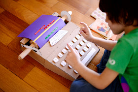 DIY Tips: Cardboard typewriter