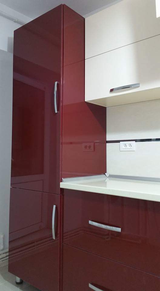 BLOGUL CU MOBILA: Bucatarie cu frigider incorporat