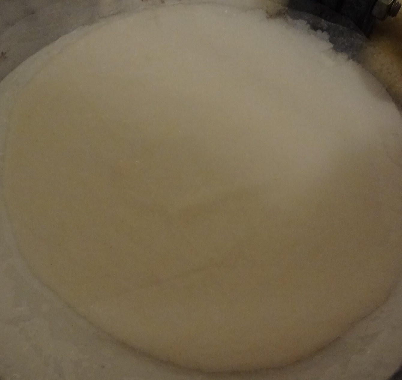 MALABAR PATHIRI (ARI PATHIRI/THIN RICE ROTI) with step by step pics..