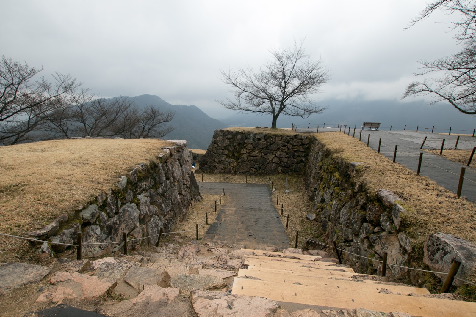 Takeda Castle -Castle guarded vital area of Toyotomi government- | Ken ...