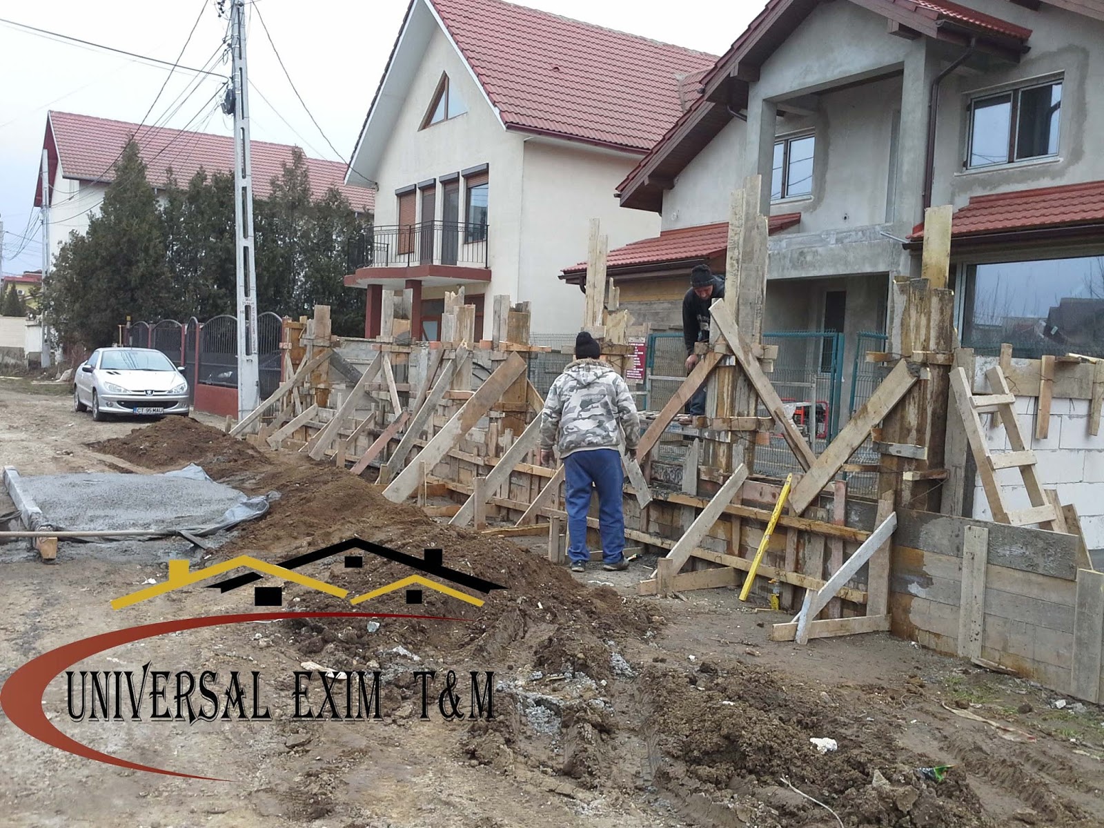 Universal Exim T&M: Realizam garduri din BCA, caramida, lemn, metal sau ...