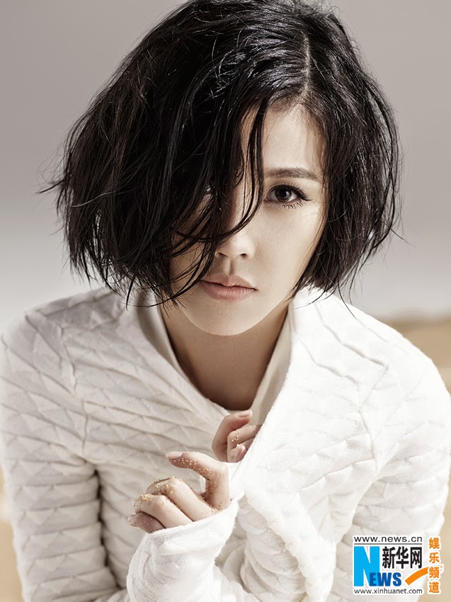 China Entertainment News: Actress Yang Zishan's new fashion photo album