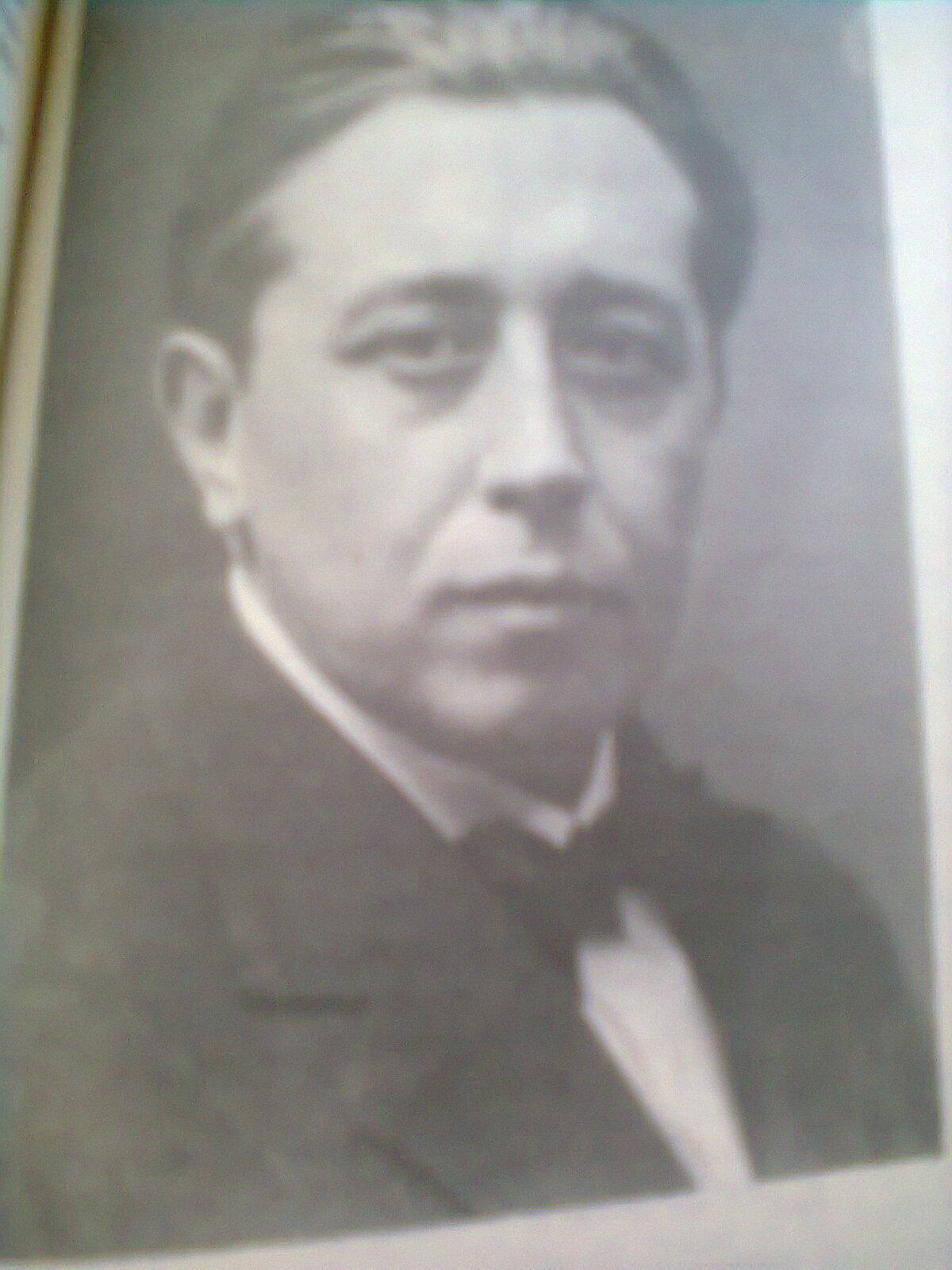 Neonovecentismo: "Niño y Grande" de Gabriel Miró