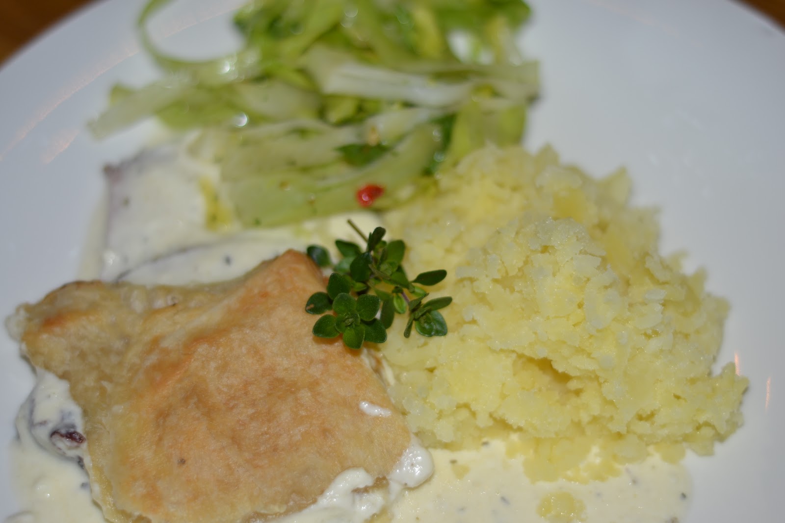 Thelins mat: Vitlökskassler med pressad potatis