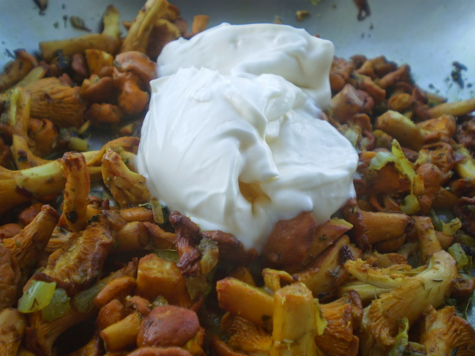 vinotava1: GAILEŅU MĒRCE AR CRÈME FRAÎCHE