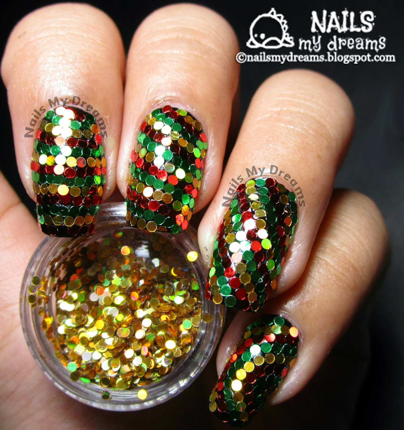 Nails My Dreams: Reggae/Christmas Inspired Glitter Placement Nail Art?...