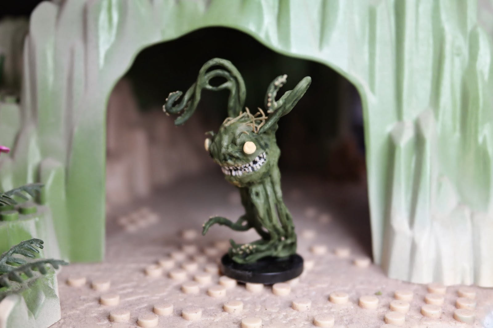 1/72 Multiverse: Lolth and a Decapus