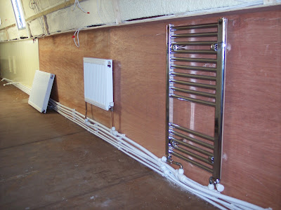 Narrowboat SKYLARK: Heating