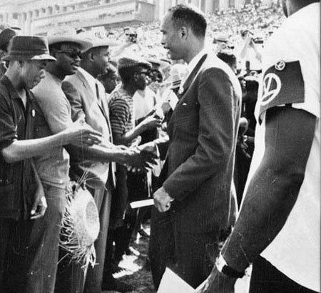 Heretic, Rebel, a Thing to Flout: Dr. King Kicked Off his Chicago ...