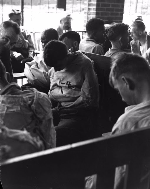 24 Disturbing Photographs Capture the Everyday Struggles of Patients at ...