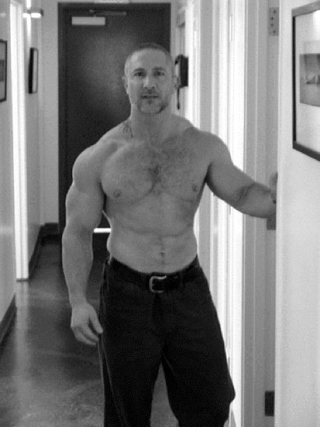 LA PERFECTION FAITE HOMME