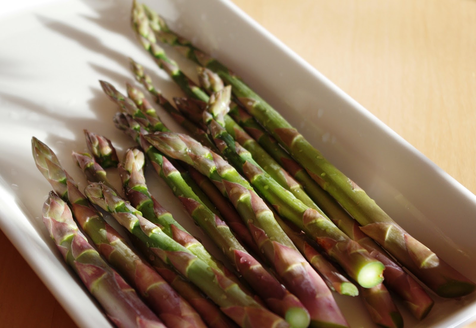 Kasvikertomuksia - puutarhaleidit puuhissaan: Parsaa, parsaa!