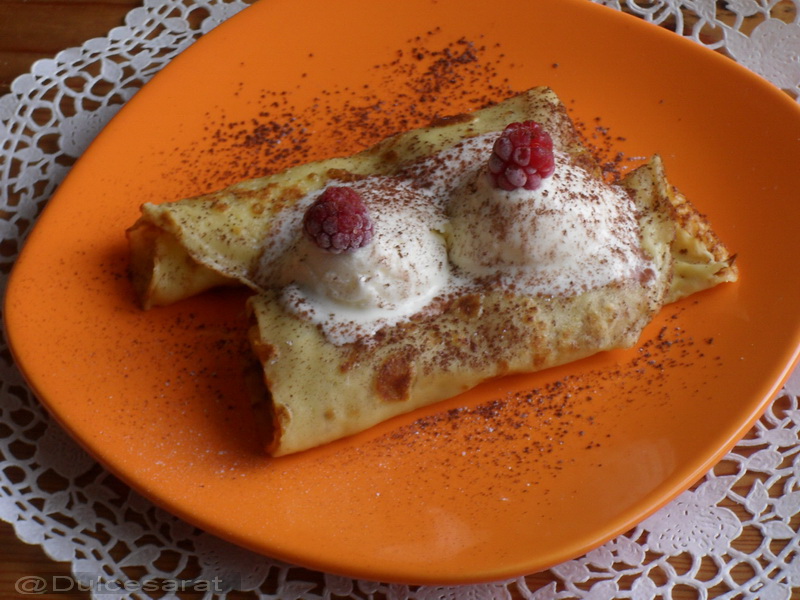 Clatite cu finetti sau dulceata de caise cu inghetata in tigaia Fissler