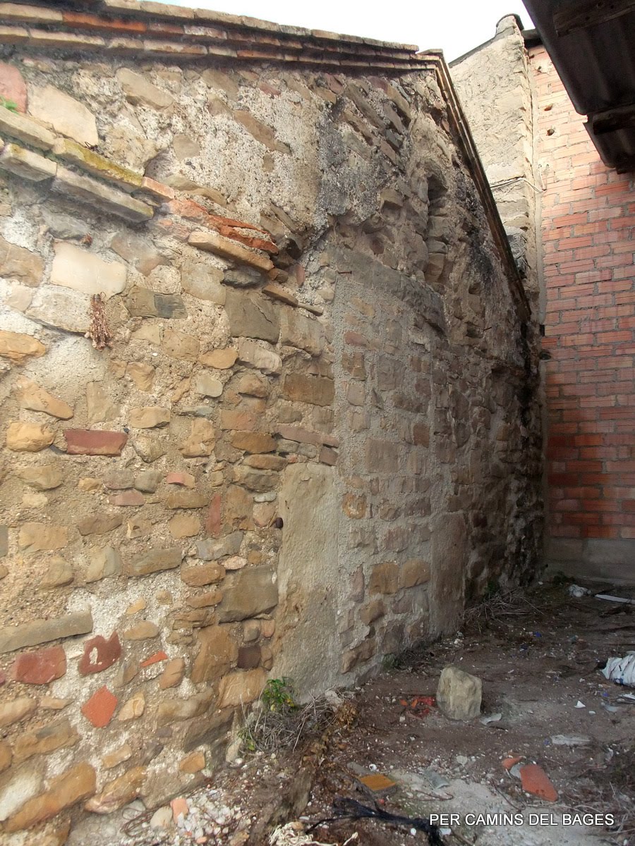 PER CAMINS DEL BAGES: EL SEPULCRE ROMÀ DE BOADES